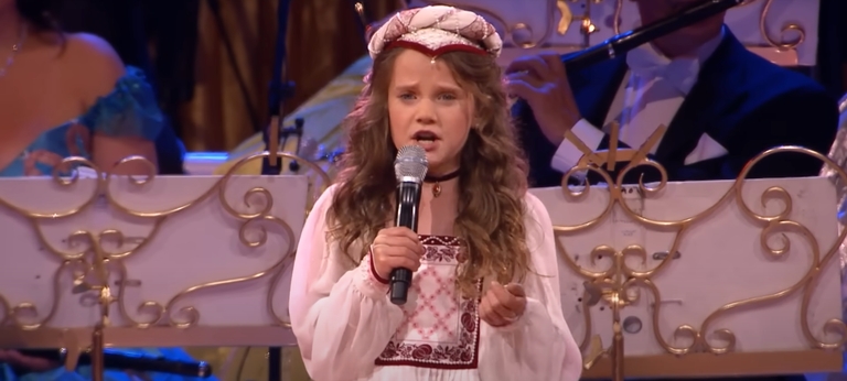 Amira Willighagen is a gifted young Opera singer to be reckoned with
